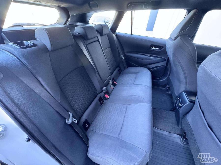 Balts Toyota Corolla 2022 Viļņa, ar dzinēja tilpumu 1.80 L un nobraukumu 198 tūkst. km par 13950 €, foto 18 vietnē AUTOMOTO.COM.LV