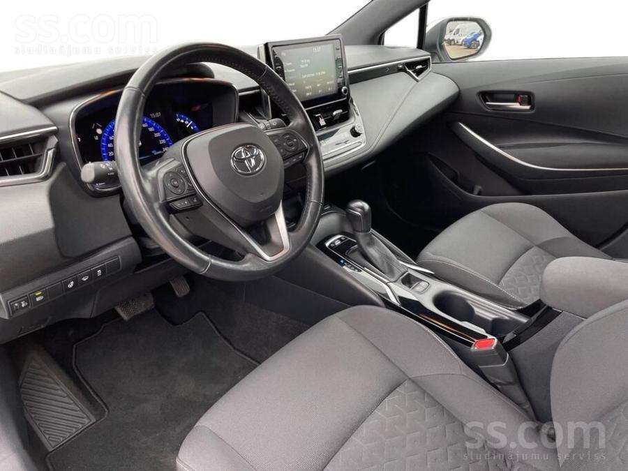 Balts Toyota Corolla 2022 Rīga, ar dzinēja tilpumu 1.80 L un nobraukumu 54 tūkst. km par 18590 €, foto 12 vietnē AUTOMOTO.COM.LV