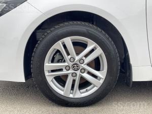Balts Toyota Corolla 2022 Rīga, ar dzinēja tilpumu 1.80 L un nobraukumu 54 tūkst. km par 18590 €, foto 15 vietnē AUTOMOTO.COM.LV