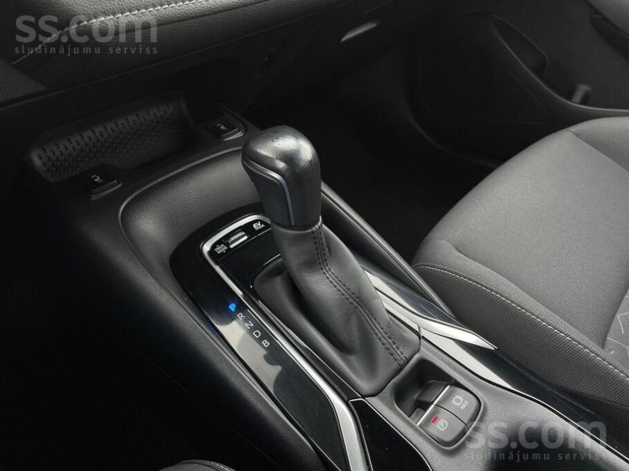 Balts Toyota Corolla 2022 Rīga, ar dzinēja tilpumu 1.80 L un nobraukumu 54 tūkst. km par 18590 €, foto 20 vietnē AUTOMOTO.COM.LV
