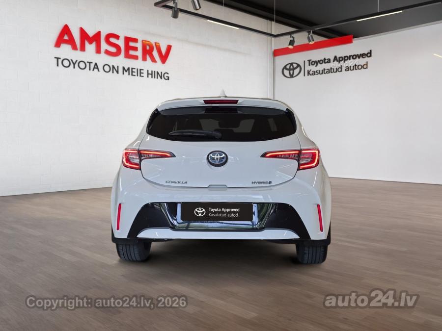 Balts Toyota Corolla 2022 Tallina, ar dzinēja tilpumu 1.80 L un nobraukumu 89 tūkst. km par 18990 €, foto 4 vietnē AUTOMOTO.COM.LV