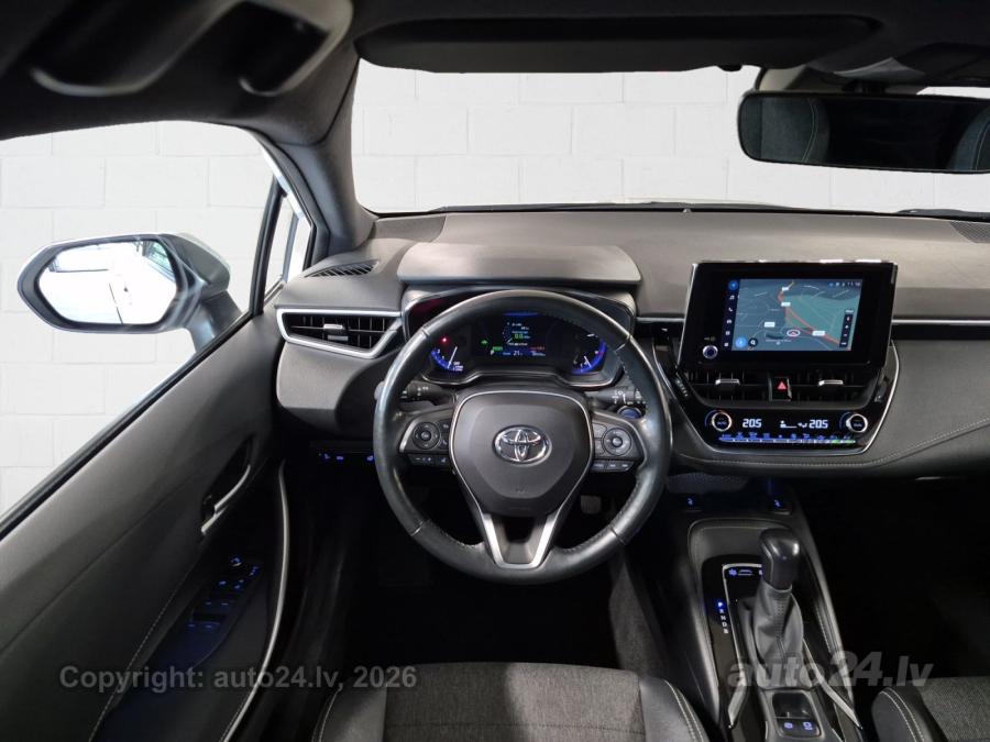 Balts Toyota Corolla 2022 Tallina, ar dzinēja tilpumu 1.80 L un nobraukumu 89 tūkst. km par 18990 €, foto 9 vietnē AUTOMOTO.COM.LV