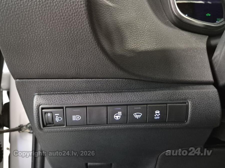 Balts Toyota Corolla 2022 Tallina, ar dzinēja tilpumu 1.80 L un nobraukumu 89 tūkst. km par 18990 €, foto 17 vietnē AUTOMOTO.COM.LV