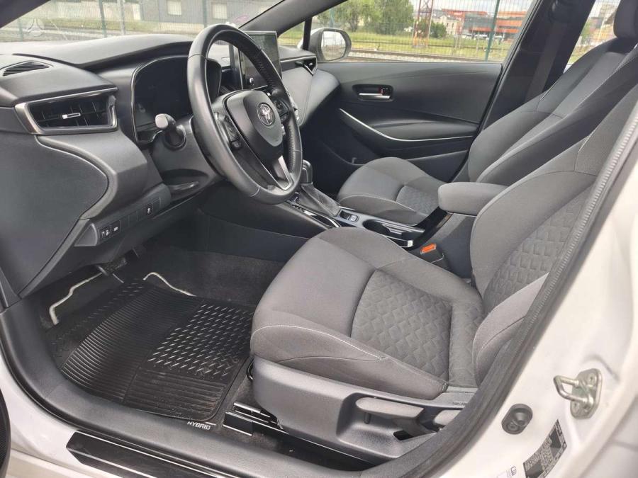 Balts Toyota Corolla 2022 Šauļi, ar dzinēja tilpumu 1.80 L un nobraukumu 43 tūkst. km par 16400 €, foto 10 vietnē AUTOMOTO.COM.LV