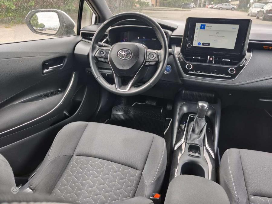 Balts Toyota Corolla 2022 Šauļi, ar dzinēja tilpumu 1.80 L un nobraukumu 43 tūkst. km par 16400 €, foto 11 vietnē AUTOMOTO.COM.LV