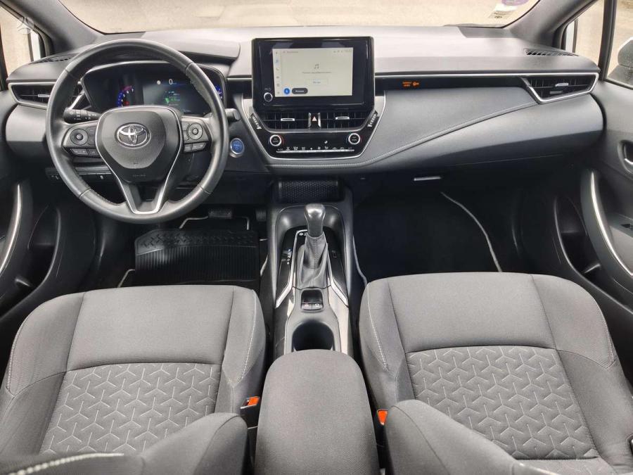 Balts Toyota Corolla 2022 Šauļi, ar dzinēja tilpumu 1.80 L un nobraukumu 43 tūkst. km par 16400 €, foto 12 vietnē AUTOMOTO.COM.LV