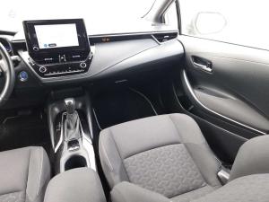 Balts Toyota Corolla 2022 Šauļi, ar dzinēja tilpumu 1.80 L un nobraukumu 43 tūkst. km par 16400 €, foto 14 vietnē AUTOMOTO.COM.LV