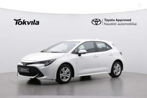 White Toyota Corolla 2022 in Vilnius, with an engine capacity of 1.20 L and mileage of 143 thousand km for 13900 €, photo  on AUTOMOTO.COM.LV