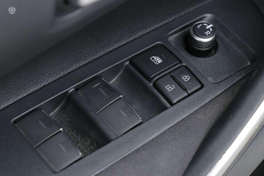 Balts Toyota Corolla 2022 Viļņa, ar dzinēja tilpumu 1.20 L un nobraukumu 143 tūkst. km par 13900 €, foto 23 vietnē AUTOMOTO.COM.LV