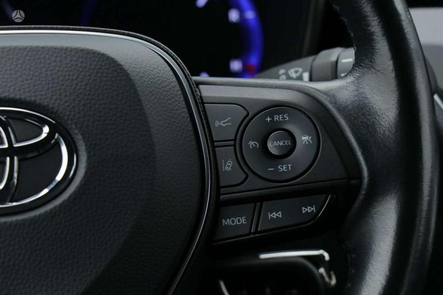 Balts Toyota Corolla 2022 Viļņa, ar dzinēja tilpumu 1.20 L un nobraukumu 143 tūkst. km par 13900 €, foto 27 vietnē AUTOMOTO.COM.LV
