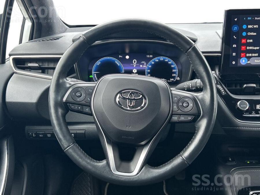 Balts Toyota Corolla 2023 Rīga, ar dzinēja tilpumu 1.80 L un nobraukumu 51 tūkst. km par 22990 €, foto 12 vietnē AUTOMOTO.COM.LV