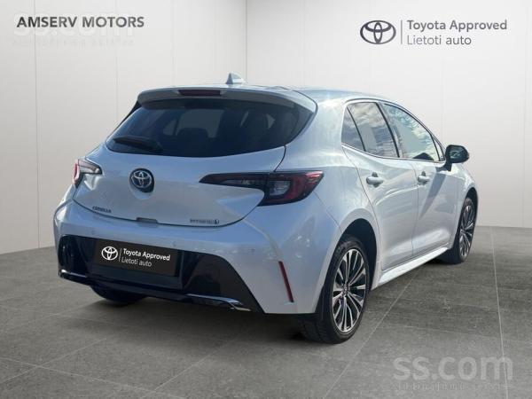 Balts Toyota Corolla 2023 Rīga, ar dzinēja tilpumu 1.80 L un nobraukumu 36 tūkst. km par 23500 €, foto 2 vietnē AUTOMOTO.COM.LV