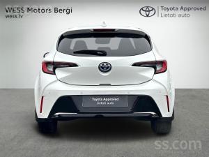 Balts Toyota Corolla 2023 Rīga, ar dzinēja tilpumu 1.80 L un nobraukumu 51 tūkst. km par 21990 €, foto 4 vietnē AUTOMOTO.COM.LV