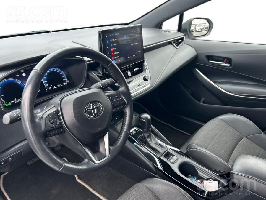 Balts Toyota Corolla 2023 Rīga, ar dzinēja tilpumu 1.80 L un nobraukumu 51 tūkst. km par 21990 €, foto 11 vietnē AUTOMOTO.COM.LV