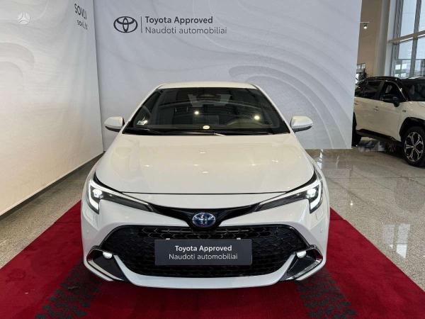 Balts Toyota Corolla 2023 Šauļi, ar dzinēja tilpumu 1.80 L un nobraukumu 35 tūkst. km par 21500 €, foto 3 vietnē AUTOMOTO.COM.LV
