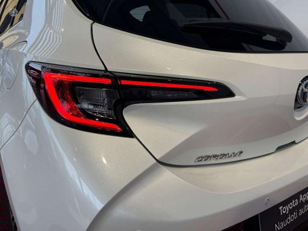 Balts Toyota Corolla 2023 Šauļi, ar dzinēja tilpumu 1.80 L un nobraukumu 52 tūkst. km par 21500 €, foto 9 vietnē AUTOMOTO.COM.LV