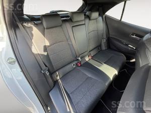 Balts Toyota Corolla 2023 Rīga, ar dzinēja tilpumu 1.80 L un nobraukumu 34 tūkst. km par 23500 €, foto 7 vietnē AUTOMOTO.COM.LV