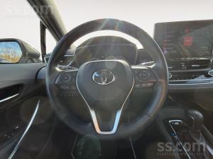 Balts Toyota Corolla 2023 Rīga, ar dzinēja tilpumu 1.80 L un nobraukumu 34 tūkst. km par 23500 €, foto 9 vietnē AUTOMOTO.COM.LV