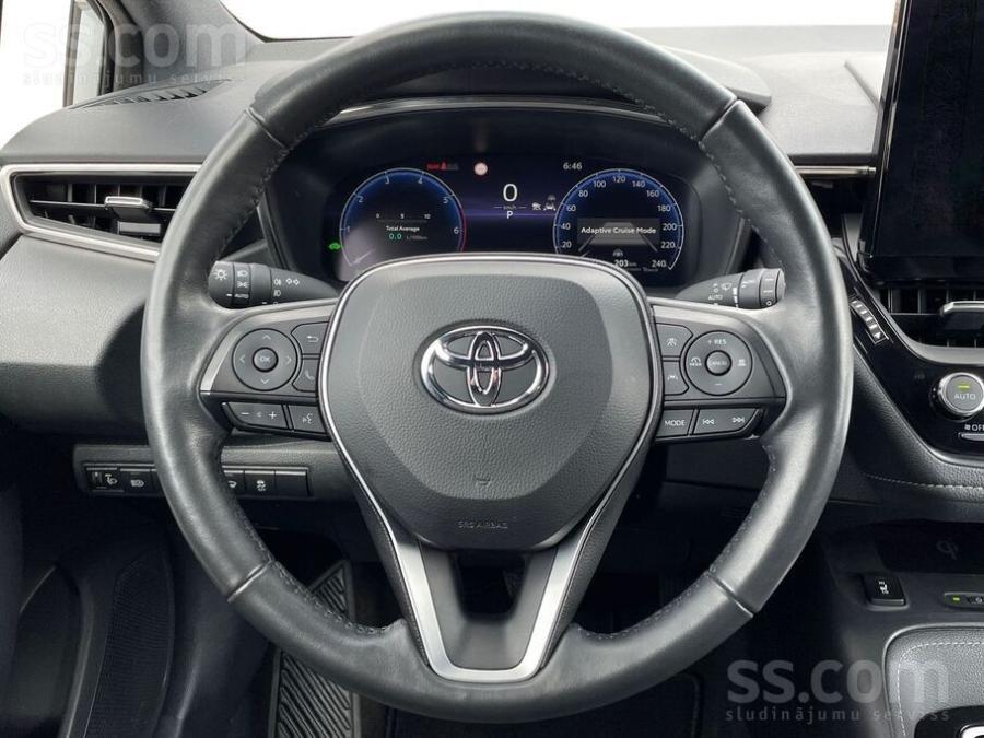 White Toyota Corolla 2023 in Riga, with an engine capacity of 1.80 L and mileage of 56 thousand km for 22990 €, photo 13 on AUTOMOTO.COM.LV