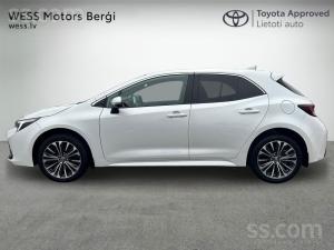 Balts Toyota Corolla 2023 Rīga, ar dzinēja tilpumu 1.80 L un nobraukumu 51 tūkst. km par 21490 €, foto 4 vietnē AUTOMOTO.COM.LV