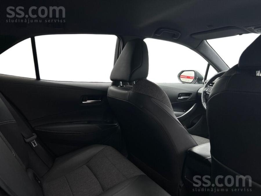 Balts Toyota Corolla 2023 Rīga, ar dzinēja tilpumu 1.80 L un nobraukumu 51 tūkst. km par 21490 €, foto 8 vietnē AUTOMOTO.COM.LV