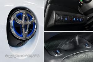 White Toyota Corolla 2023 in Tallinn, with an engine capacity of 1.80 L and mileage of 13 thousand km for 20990 €, photo 17 on AUTOMOTO.COM.LV