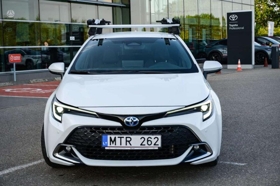 Balts Toyota Corolla 2023 Kauņa, ar dzinēja tilpumu 1.80 L un nobraukumu 53 tūkst. km par 21900 €, foto 4 vietnē AUTOMOTO.COM.LV