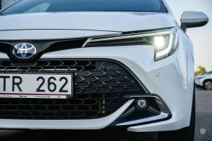 Balts Toyota Corolla 2023 Kauņa, ar dzinēja tilpumu 1.80 L un nobraukumu 53 tūkst. km par 21900 €, foto 7 vietnē AUTOMOTO.COM.LV