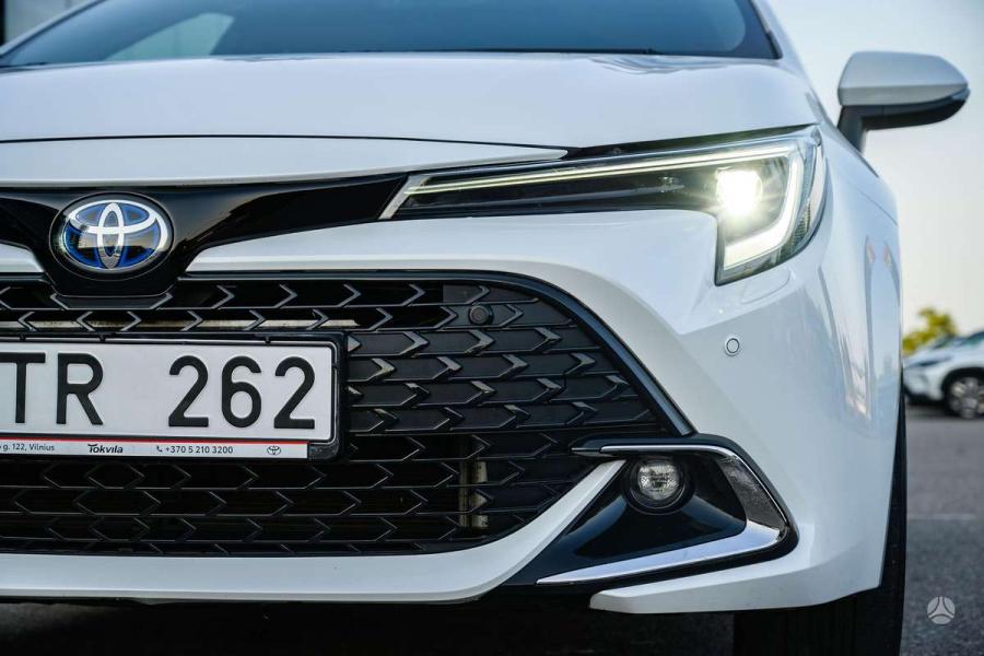 Balts Toyota Corolla 2023 Kauņa, ar dzinēja tilpumu 1.80 L un nobraukumu 53 tūkst. km par 21900 €, foto 7 vietnē AUTOMOTO.COM.LV