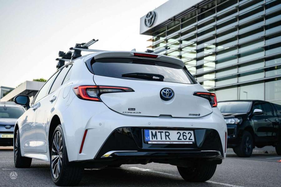 Balts Toyota Corolla 2023 Kauņa, ar dzinēja tilpumu 1.80 L un nobraukumu 53 tūkst. km par 21900 €, foto 12 vietnē AUTOMOTO.COM.LV