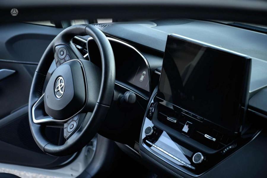 Balts Toyota Corolla 2023 Kauņa, ar dzinēja tilpumu 1.80 L un nobraukumu 53 tūkst. km par 21900 €, foto 19 vietnē AUTOMOTO.COM.LV