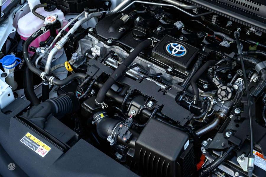 Balts Toyota Corolla 2023 Kauņa, ar dzinēja tilpumu 1.80 L un nobraukumu 53 tūkst. km par 21900 €, foto 26 vietnē AUTOMOTO.COM.LV