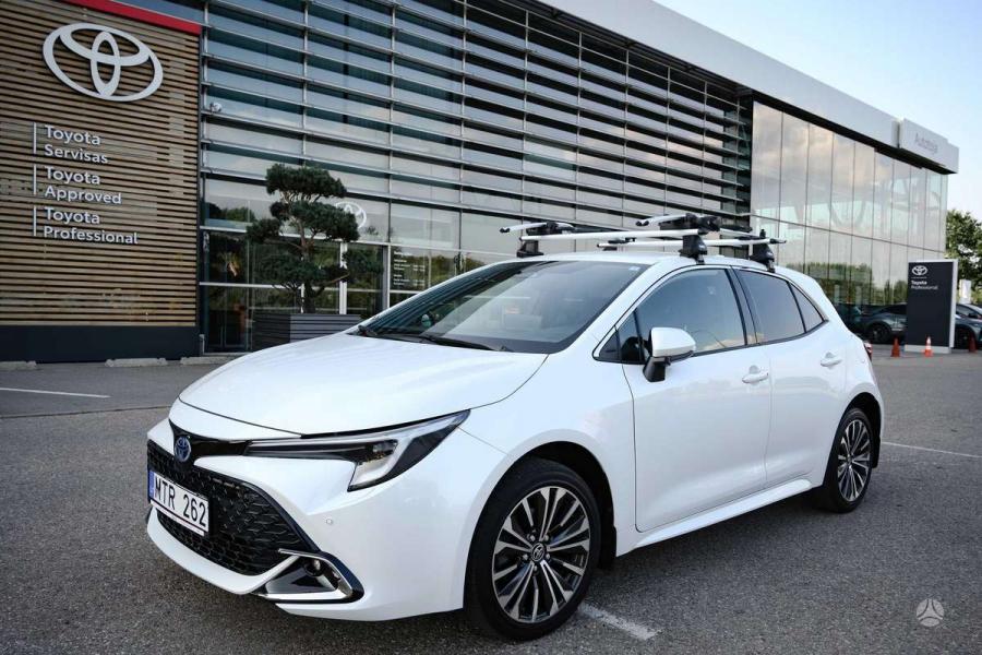 Balts Toyota Corolla 2023 Kauņa, ar dzinēja tilpumu 1.80 L un nobraukumu 53 tūkst. km par 21900 €, foto 32 vietnē AUTOMOTO.COM.LV