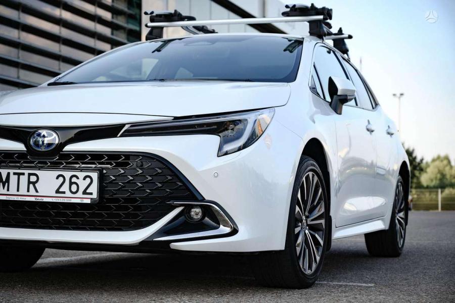 Balts Toyota Corolla 2023 Kauņa, ar dzinēja tilpumu 1.80 L un nobraukumu 53 tūkst. km par 21900 €, foto 33 vietnē AUTOMOTO.COM.LV
