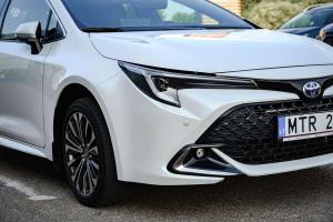 Balts Toyota Corolla 2023 Kauņa, ar dzinēja tilpumu 1.80 L un nobraukumu 53 tūkst. km par 21900 €, foto 34 vietnē AUTOMOTO.COM.LV