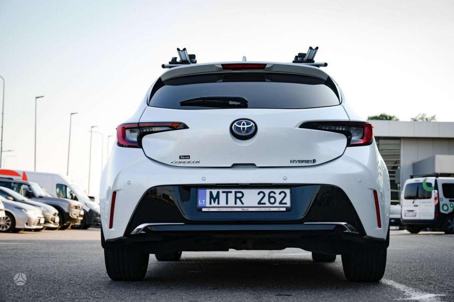 Balts Toyota Corolla 2023 Kauņa, ar dzinēja tilpumu 1.80 L un nobraukumu 53 tūkst. km par 21900 €, foto 41 vietnē AUTOMOTO.COM.LV