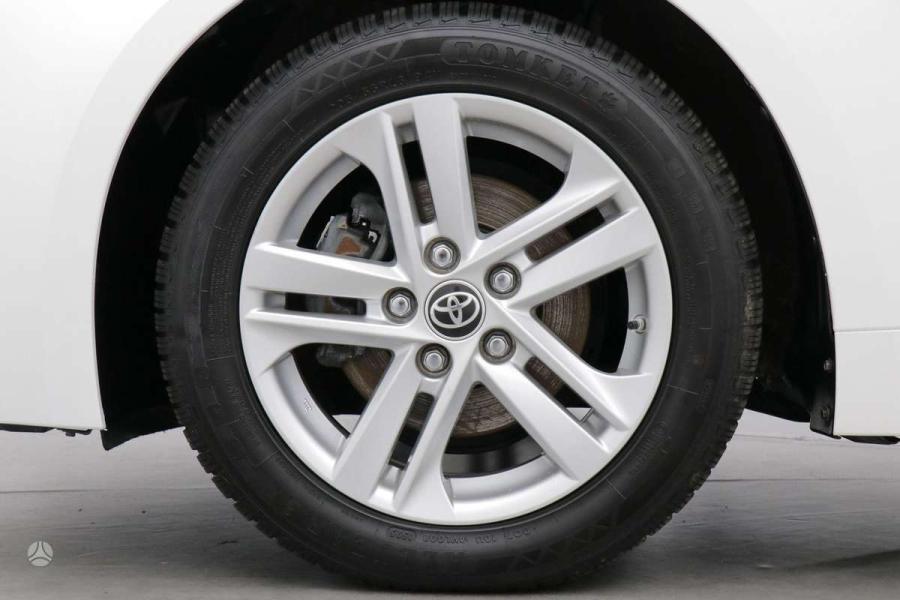 Balts Toyota Corolla 2023 Viļņa, ar dzinēja tilpumu 1.80 L un nobraukumu 77 tūkst. km par 22900 €, foto 17 vietnē AUTOMOTO.COM.LV