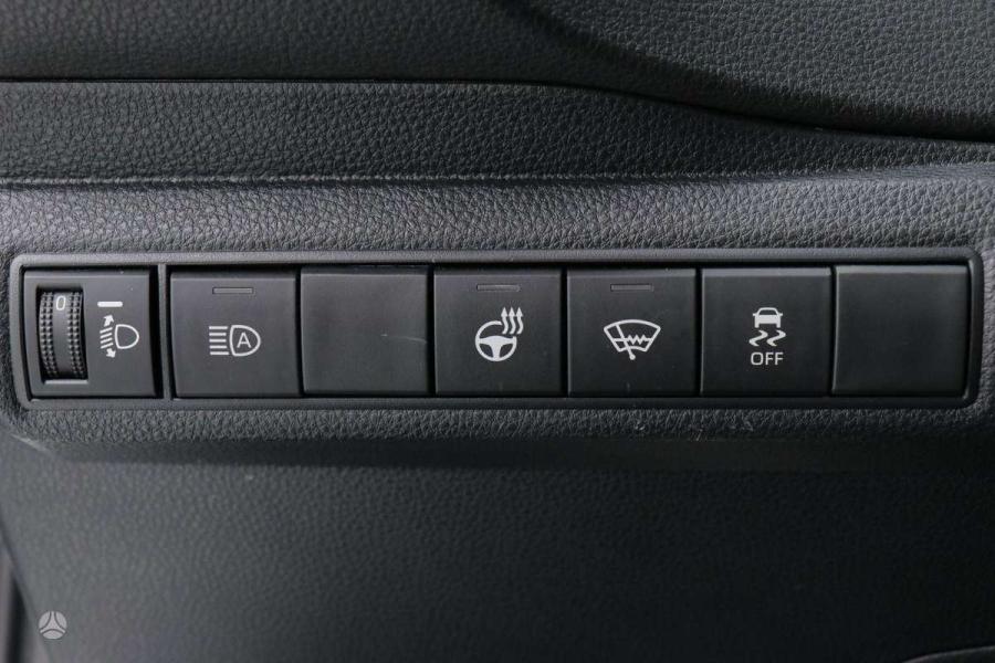 Balts Toyota Corolla 2023 Viļņa, ar dzinēja tilpumu 1.80 L un nobraukumu 77 tūkst. km par 22900 €, foto 22 vietnē AUTOMOTO.COM.LV