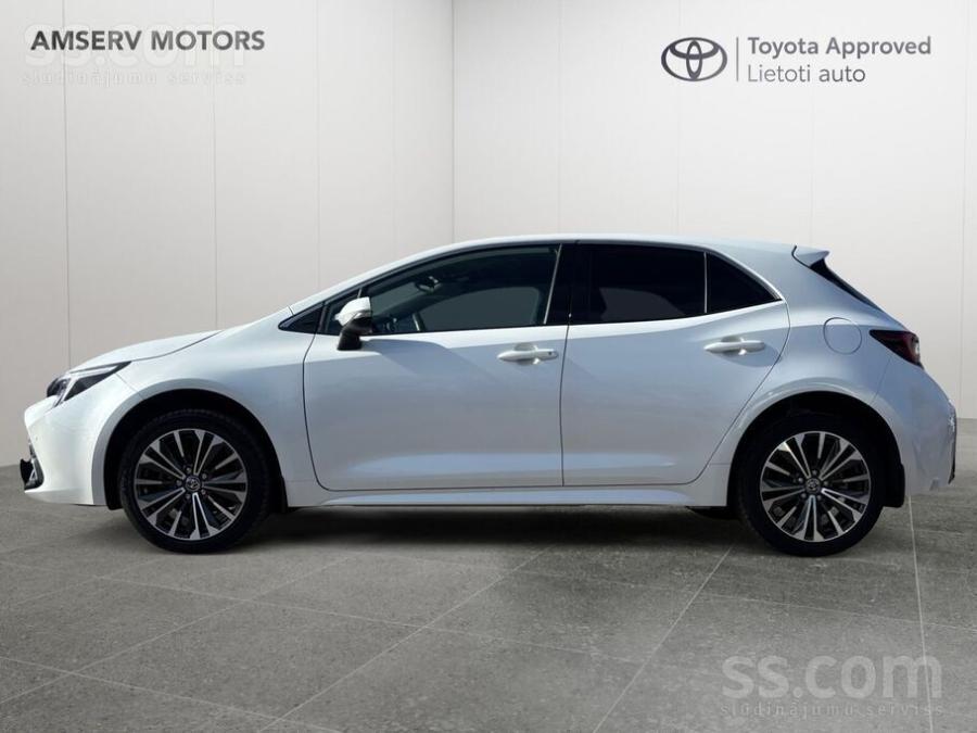 Balts Toyota Corolla 2023 Rīga, ar dzinēja tilpumu 1.80 L un nobraukumu 61 tūkst. km par 22500 €, foto 4 vietnē AUTOMOTO.COM.LV