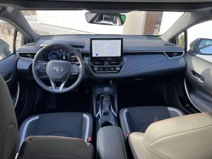 Balts Toyota Corolla 2024 Šauļi, ar dzinēja tilpumu 1.99 L un nobraukumu 6 tūkst. km par 23200 €, foto 13 vietnē AUTOMOTO.COM.LV