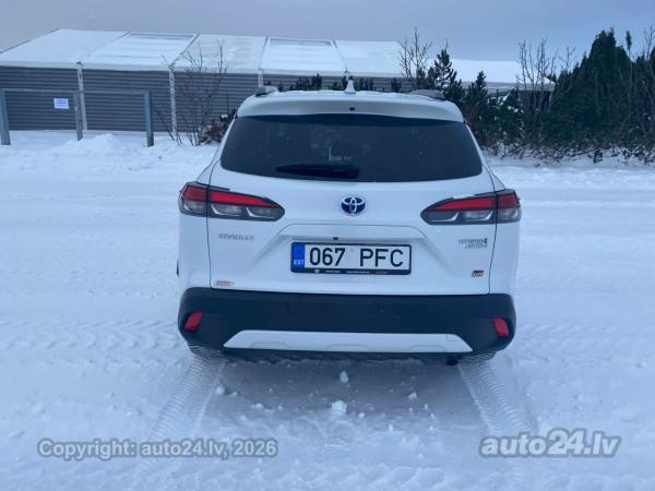 Balts Toyota Corolla 2024 Tallina, ar dzinēja tilpumu 2.00 L un nobraukumu 35 tūkst. km par 34500 €, foto 5 vietnē AUTOMOTO.COM.LV