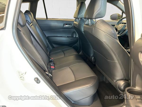 Тойота Королла 2026 в Пярну на AUTOMOTO.COM.LV Белый Тойота Королла 2026 в Пярну, объемом двигателя 2.00 л и пробегом 8 тыс. км за 40490 €, фото 8 на AUTOMOTO.COM.LV