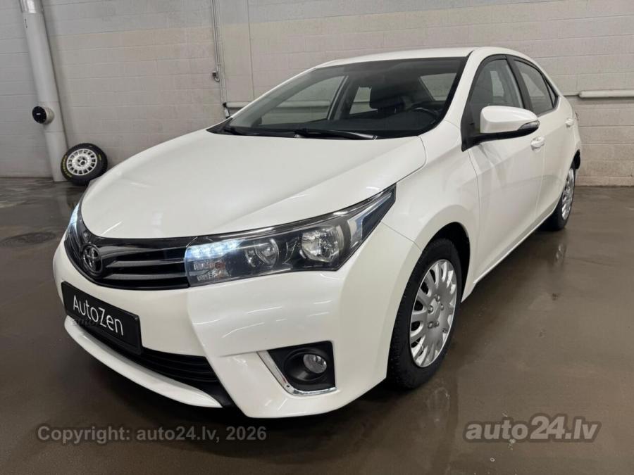 Balts Toyota Corolla 2013 Tallina, ar dzinēja tilpumu 1.60 L un nobraukumu 139 tūkst. km par 7995 €, foto 1 vietnē AUTOMOTO.COM.LV