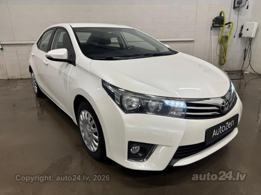 Balts Toyota Corolla 2013 Tallina, ar dzinēja tilpumu 1.60 L un nobraukumu 139 tūkst. km par 7995 €, foto 3 vietnē AUTOMOTO.COM.LV