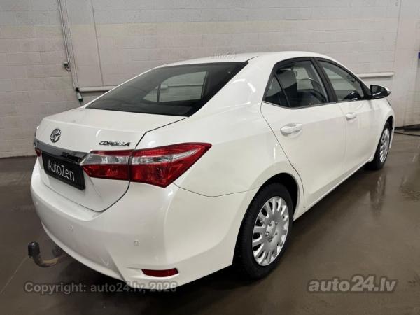 Balts Toyota Corolla 2013 Tallina, ar dzinēja tilpumu 1.60 L un nobraukumu 139 tūkst. km par 7995 €, foto 6 vietnē AUTOMOTO.COM.LV