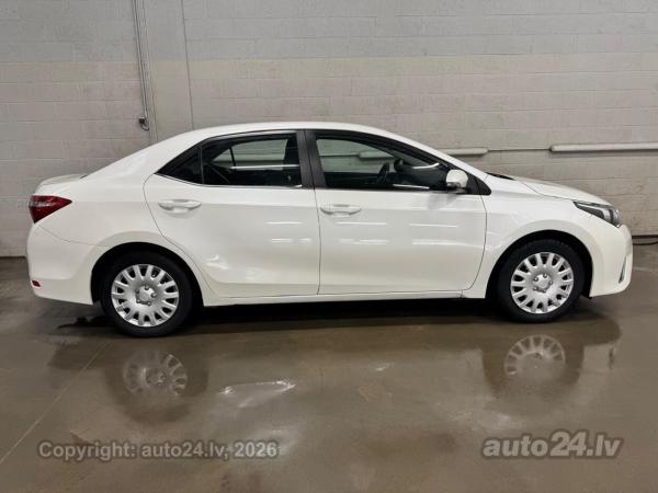 Balts Toyota Corolla 2013 Tallina, ar dzinēja tilpumu 1.60 L un nobraukumu 139 tūkst. km par 7995 €, foto 7 vietnē AUTOMOTO.COM.LV