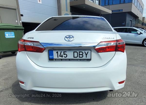 Balts Toyota Corolla 2013 Tallina, ar dzinēja tilpumu 1.60 L un nobraukumu 147 tūkst. km par 8500 €, foto 6 vietnē AUTOMOTO.COM.LV