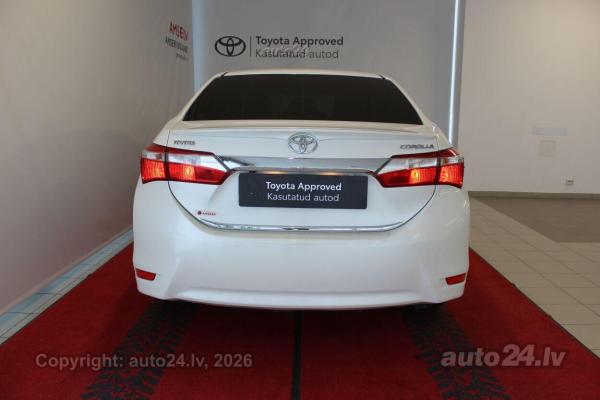 Balts Toyota Corolla 2014 Viljandi, ar dzinēja tilpumu 1.60 L un nobraukumu 122 tūkst. km par 9900 €, foto 4 vietnē AUTOMOTO.COM.LV