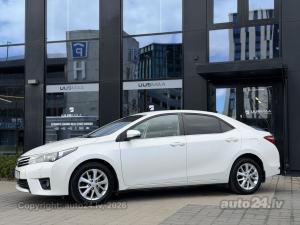 White Toyota Corolla 2014 in Tallinn, with an engine capacity of 1.60 L and mileage of 127 thousand km for 9200 €, photo 3 on AUTOMOTO.COM.LV