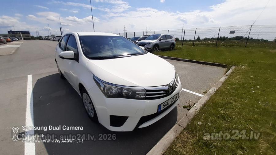 Balts Toyota Corolla 2014 Tallina, ar dzinēja tilpumu 1.40 L un nobraukumu 215 tūkst. km par 7000 €, foto 3 vietnē AUTOMOTO.COM.LV